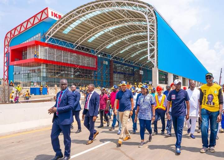 PHOTO NEWS: GOV SANWO-OLU ON INSPECTION VISIT TO THE ONGOING ...