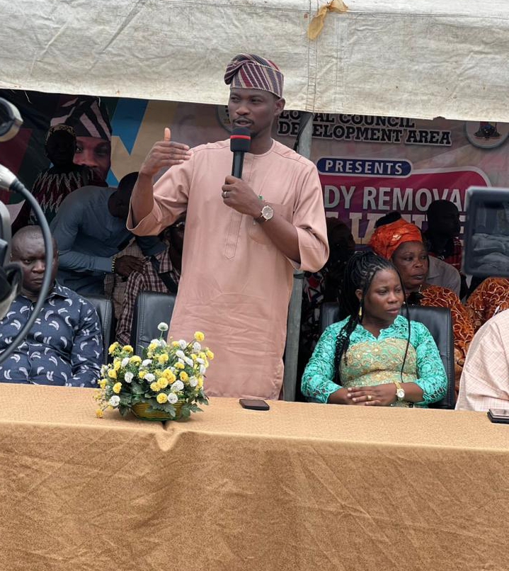 COKER-AGUDA RESIDENTS REJOICE AS LCDA CHAIR, HON. RASAQ OLAMILEKAN ...
