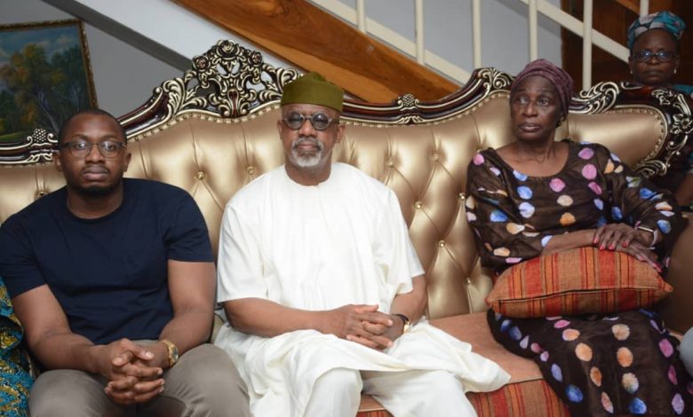 Abiodun Visits Late Ogun REC’s Family in Ibadan, Extols Deceased’s ...