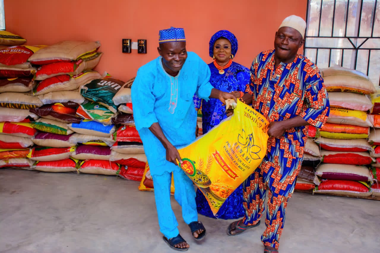 Ileya Festival: Olori Janet Afolabi launches Food bank, distributes ...